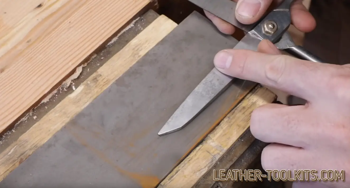 Top 5 Best Scissors for Cutting Leather in 2025